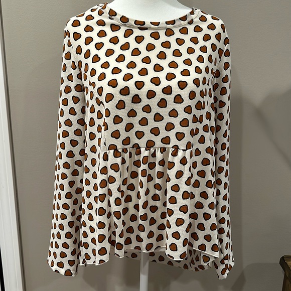 Much Money | Tops | Nwt Much Money Flowy Heart Top Size Ml | Poshmark